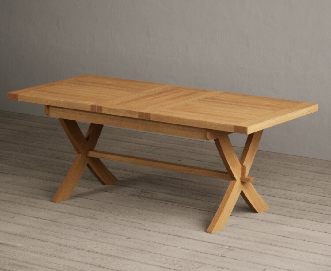solid oak dining table uk